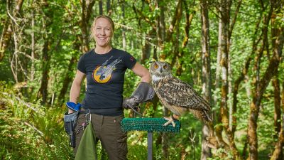 Helping Cascades Raptor Center spreads its wings - Oregon Pacific Bank